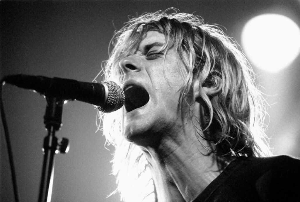 Kurt Cobain เปิดชีวิตวัยเด็กและการก้าวสู่ร็อกสตาร์ จนวันสุดท้ายของชีวิต ...